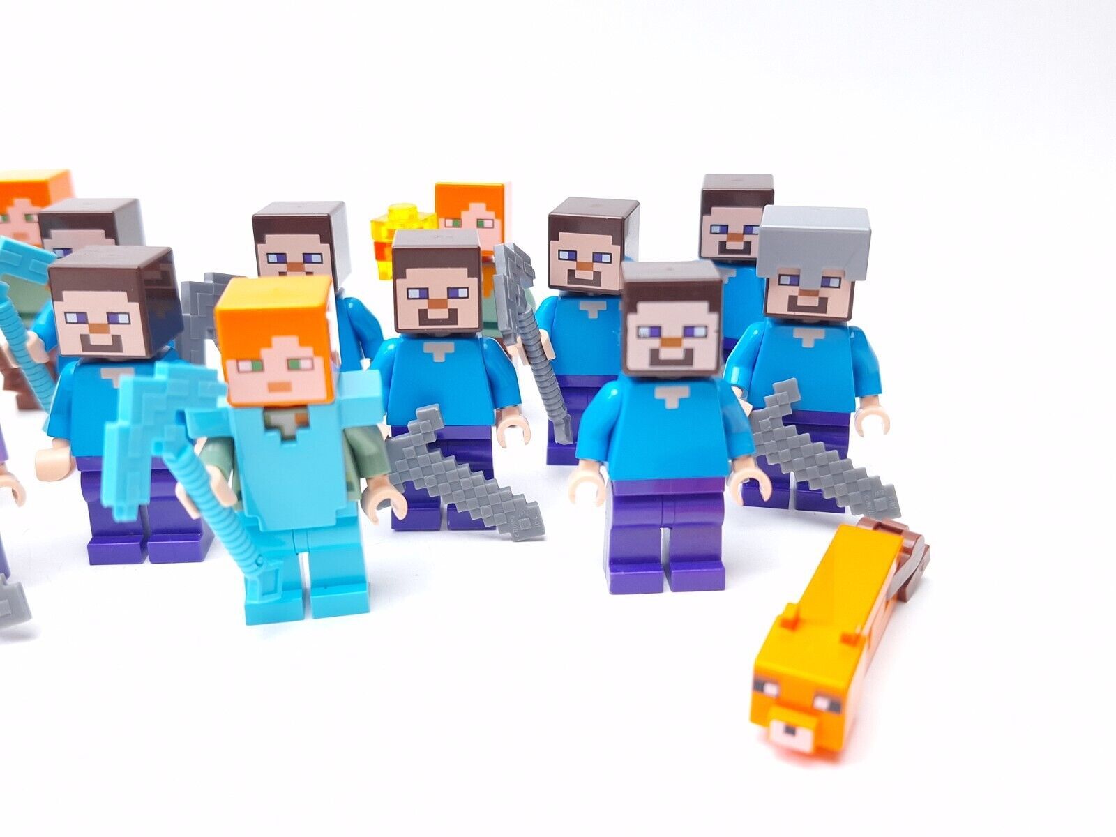 Lego Minecraft Figure Lot 24 Minifigure - LEGO (R) Minifigures