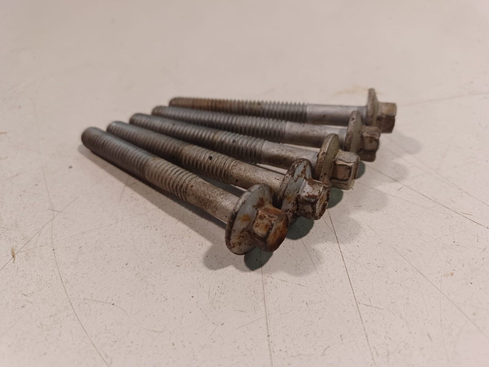 BRIGGS & STRATTON BOLT SET 697890 - Everything Else