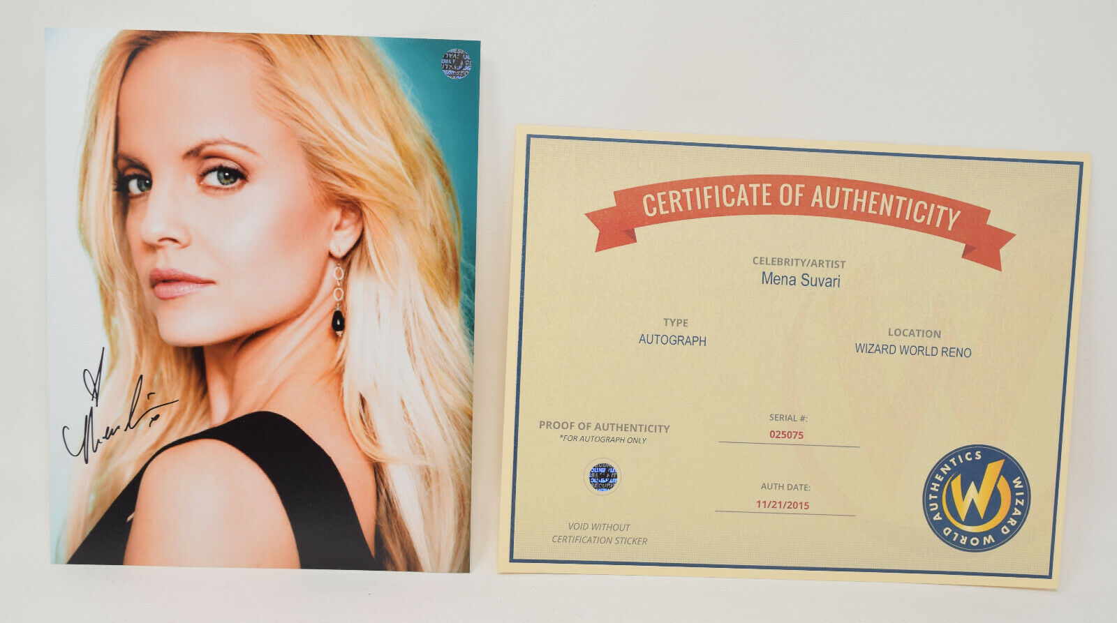 Mena Suvari portrait Signed Photo 8 x 10 COA - Celebrities