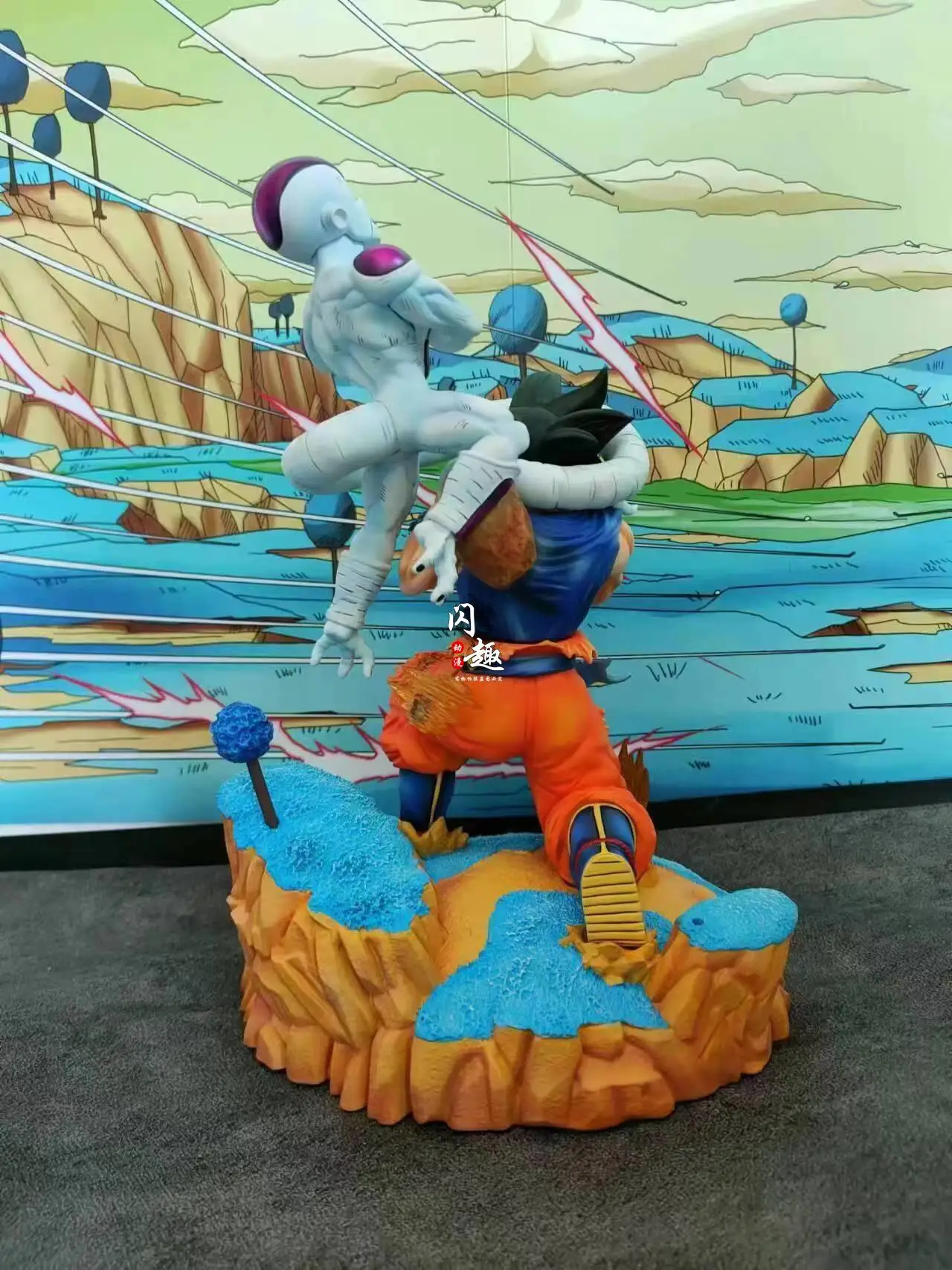 In Stock 27cm Pvc Dragon Ball Z Figure Son Goku Bite Frieza Figurine Anime Action Figures
