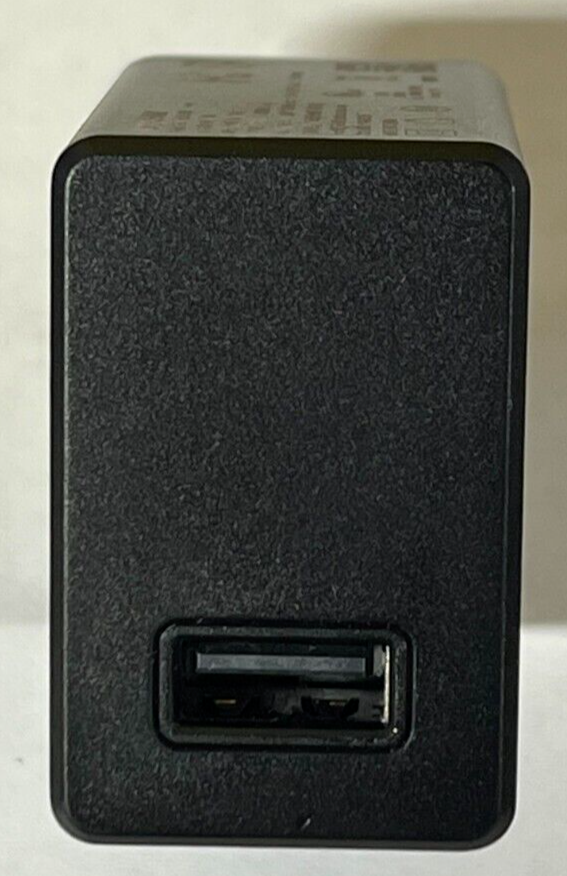 Netgear Fast Charger (3.0A) - Single USB Port - Chargers & Cradles