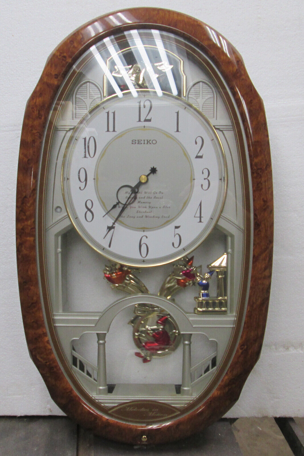 Seiko Quartz Melodies In Motion Town Square Hi-Fi Pendulum Wall Clock ...