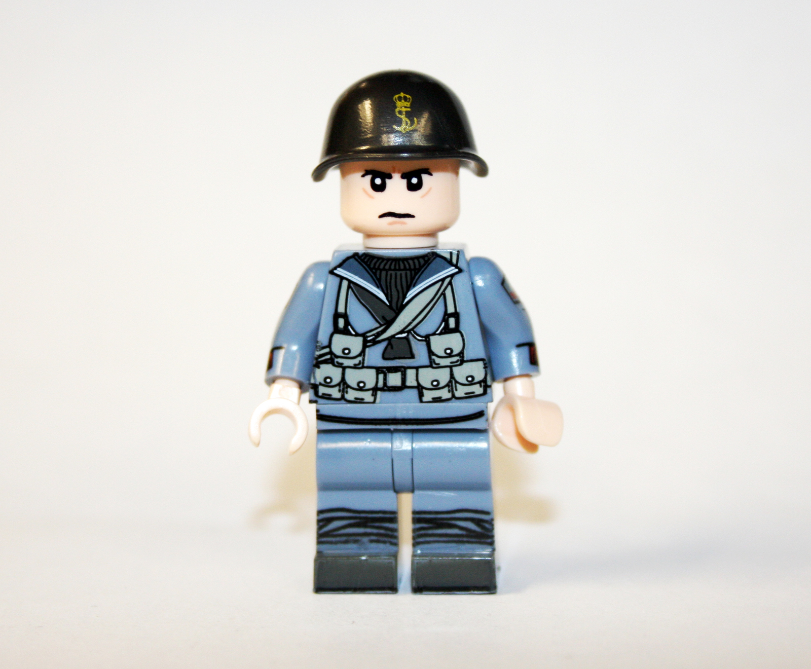 Building Italian Ww2 V Navy Soldier Minifigure Custom - LEGO (R ...