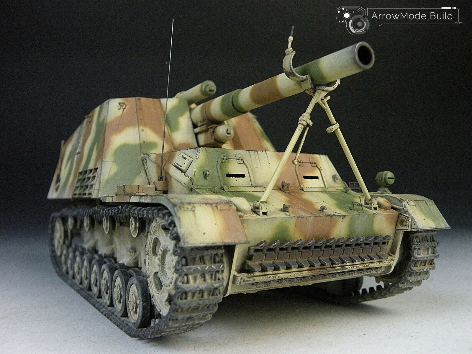 ArrowModelBuild SdKfz 165 Hummel Tank Built & Painted 1/35 Model Kit ...