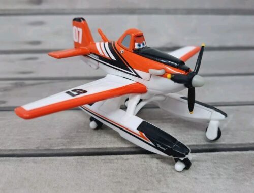 Disney Pixar Planes Fire & Rescue Pontoon Dusty Crophopper Diecast ...