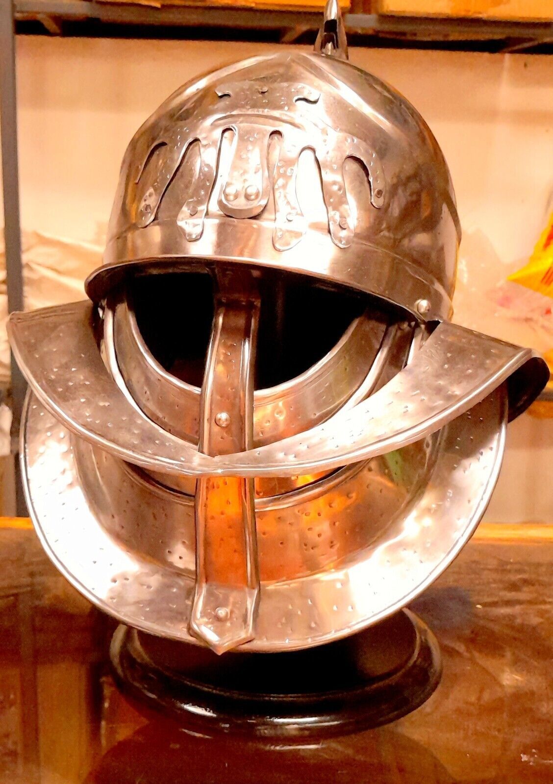 Spartacus Gladiator Helmet Heavy Metal Armor Helmet Easy To Wear ...