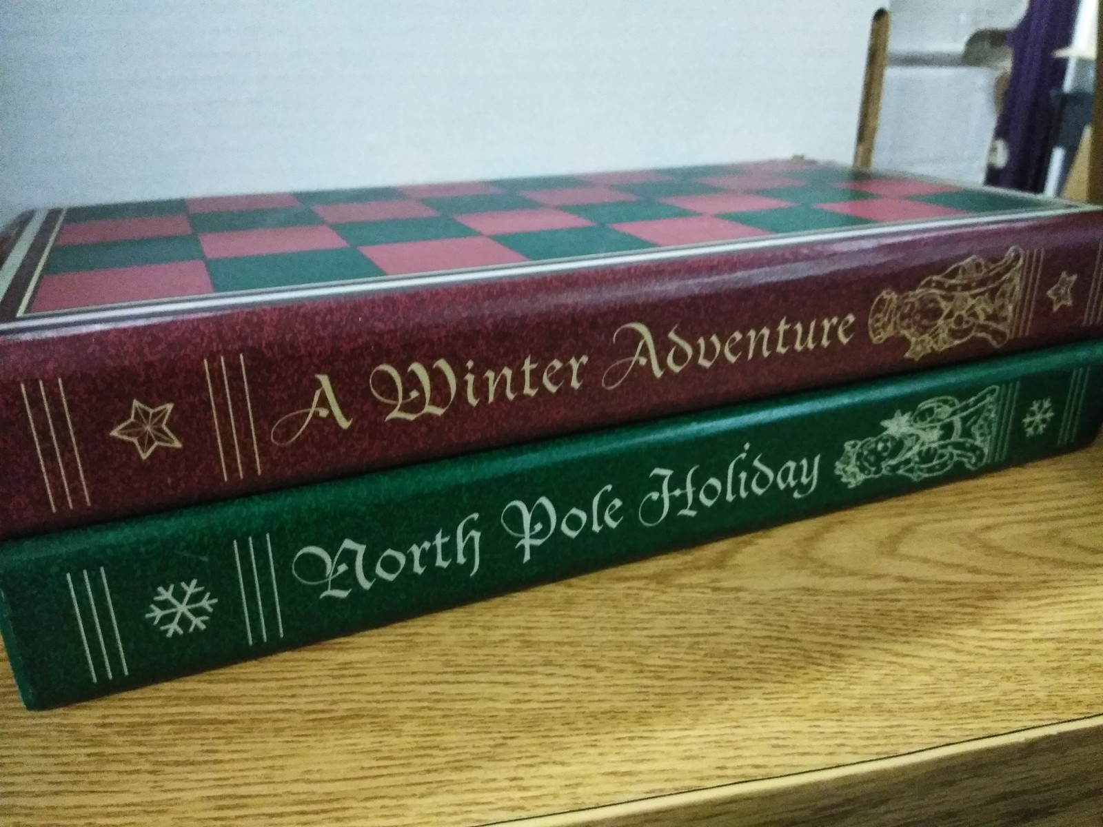 Hallmark 2004 Christmas Chess Set Replace GREEN KNIGHT WOLF/PENGUIN #1 ...