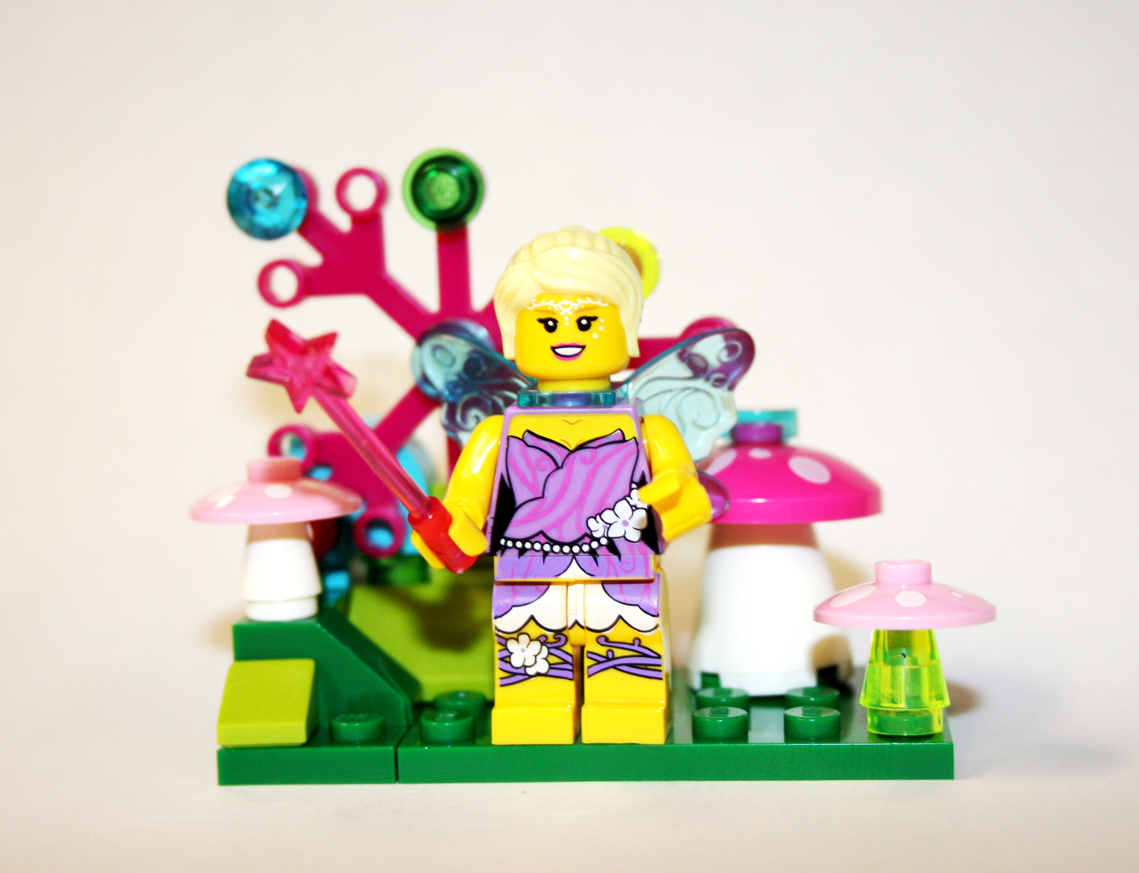Minifigure Fairy In Garden Toys US - LEGO (R) Minifigures