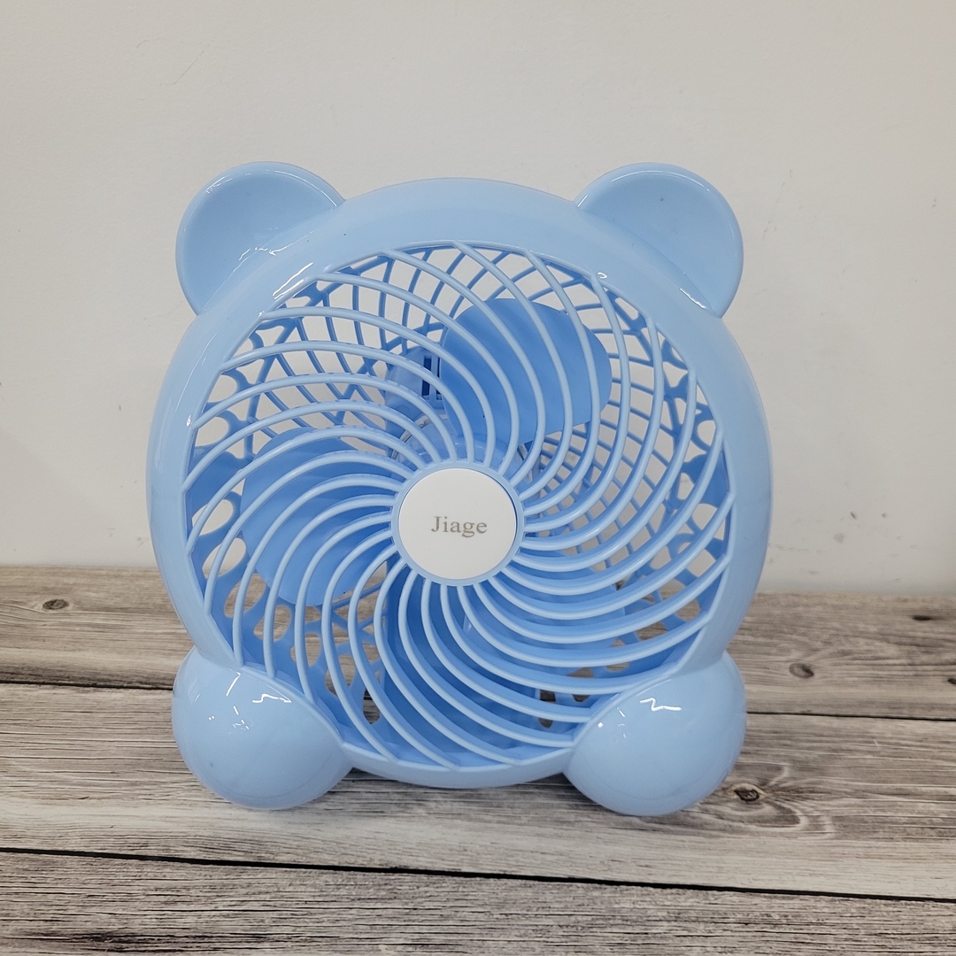 Jiage USB-powered desktop fans Blue USB-Powered Desktop Fan - Every ...