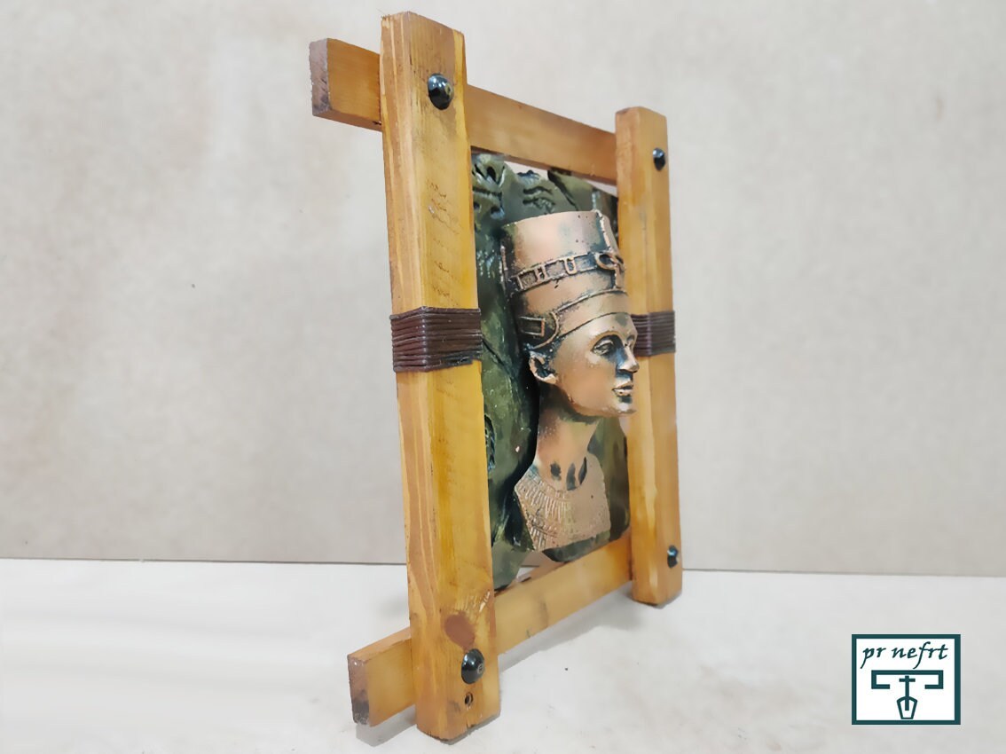 Rare and distinguished. A mural of the beautiful Queen Nefertiti ...