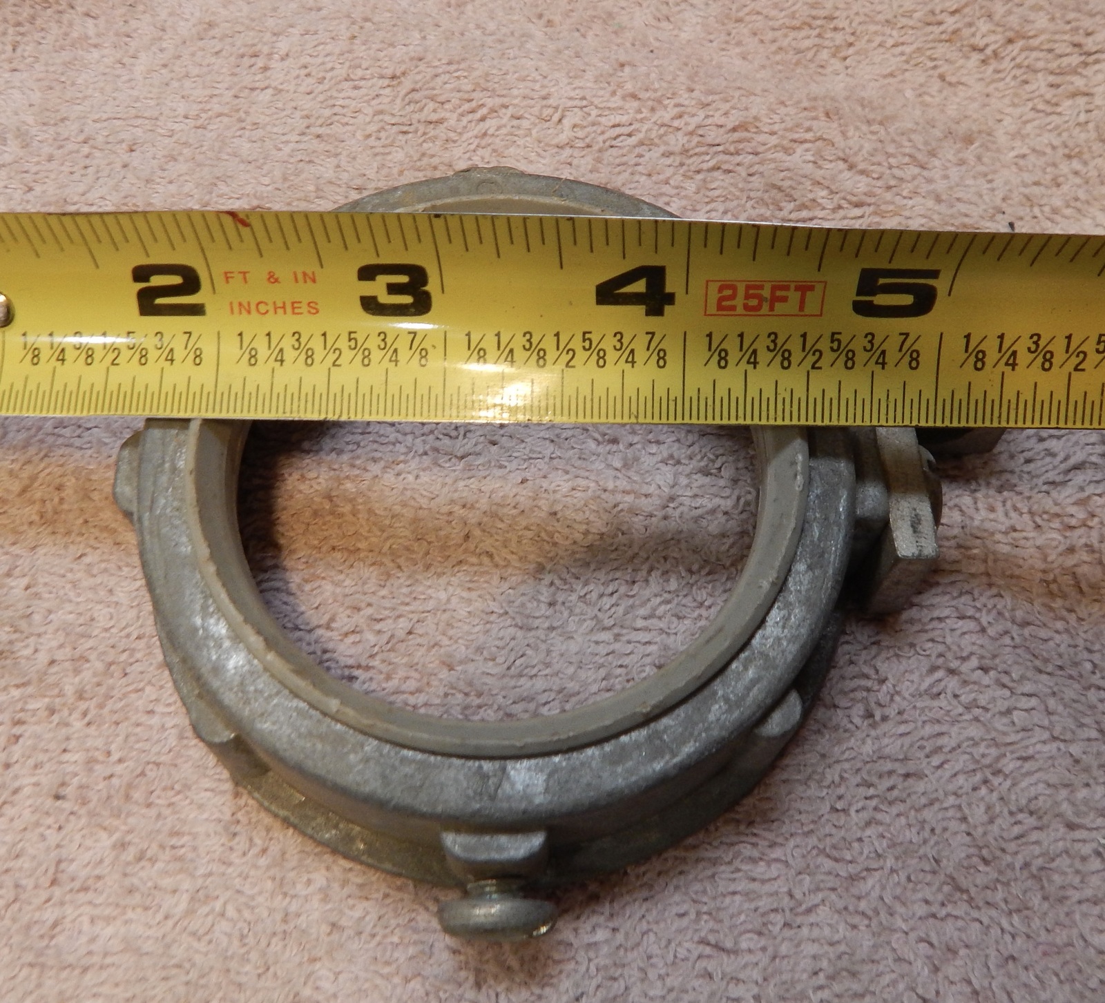 Conduit Grounding Bushings 2 1/2" Insul W/Lug 4 each Clamp Screw Zinc ...