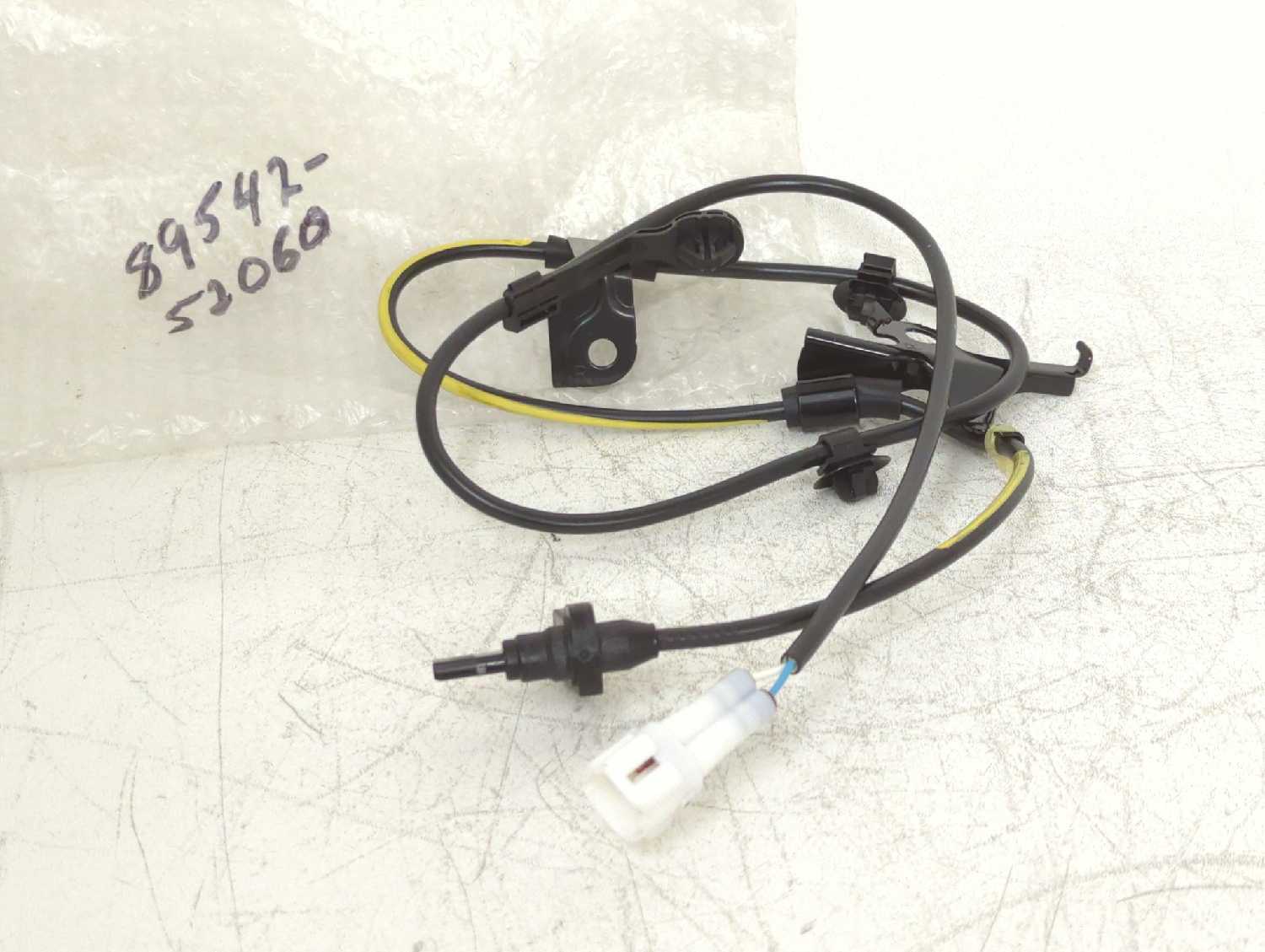 New OEM Genuine Toyota RH Front ABS Speed Sensor 2009-2014 Yaris XD ...