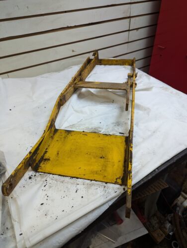 Cub Cadet 1250 Mower Deck Lift Frame For Wide Frame Tractors - Lawn ...