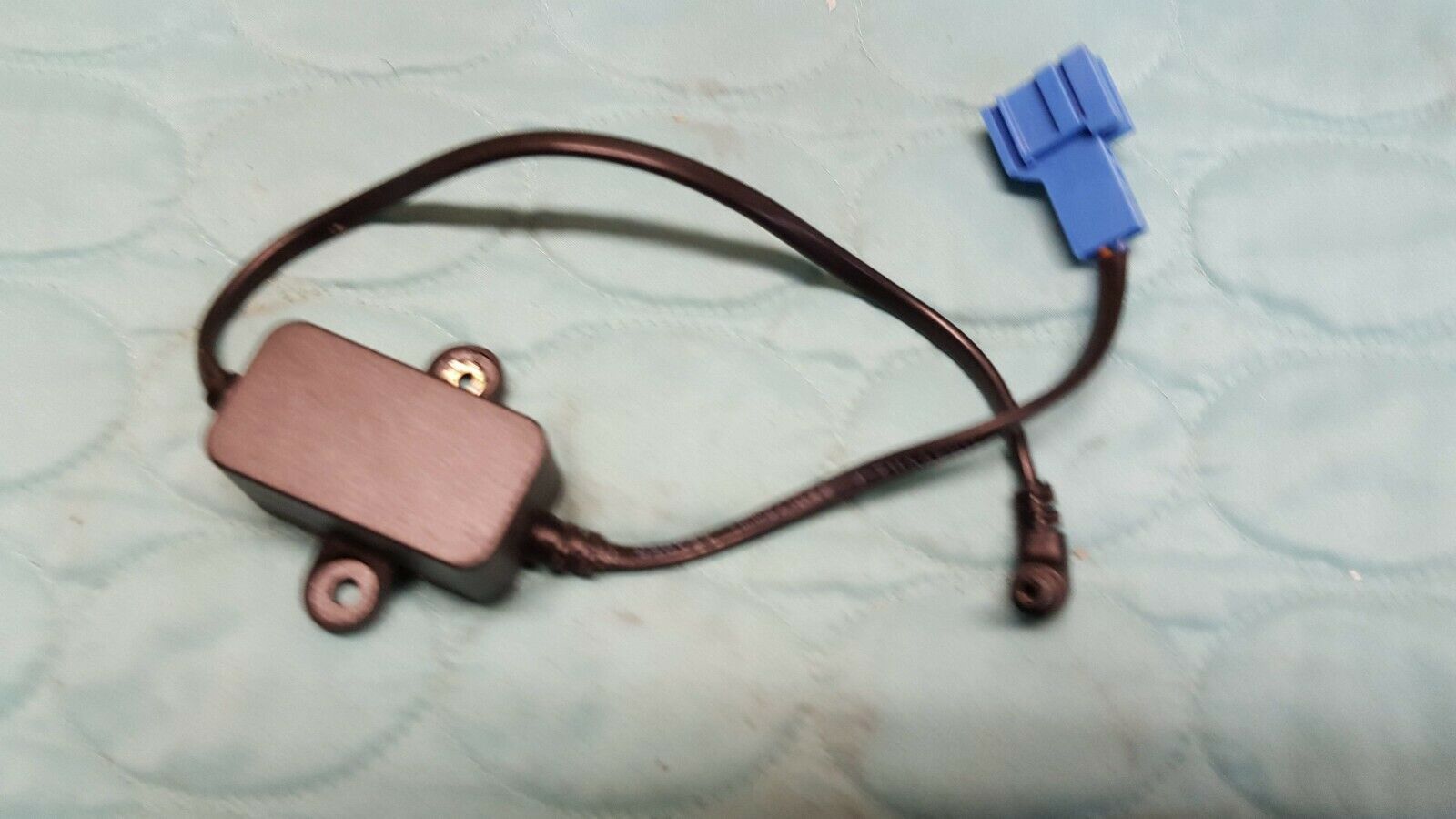 2006 Mercedes-Benz ML350 OEM Rear DVD Player 12 Volt Power Plug ...