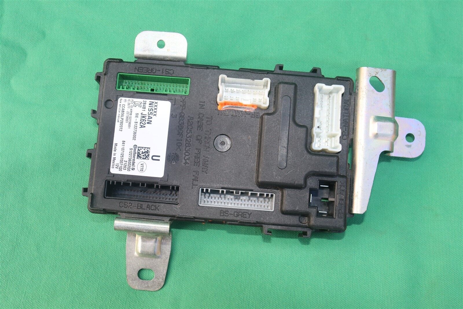 Nissan Infiniti Body Control Module BCM 284B1-JK62A - Engine Computers