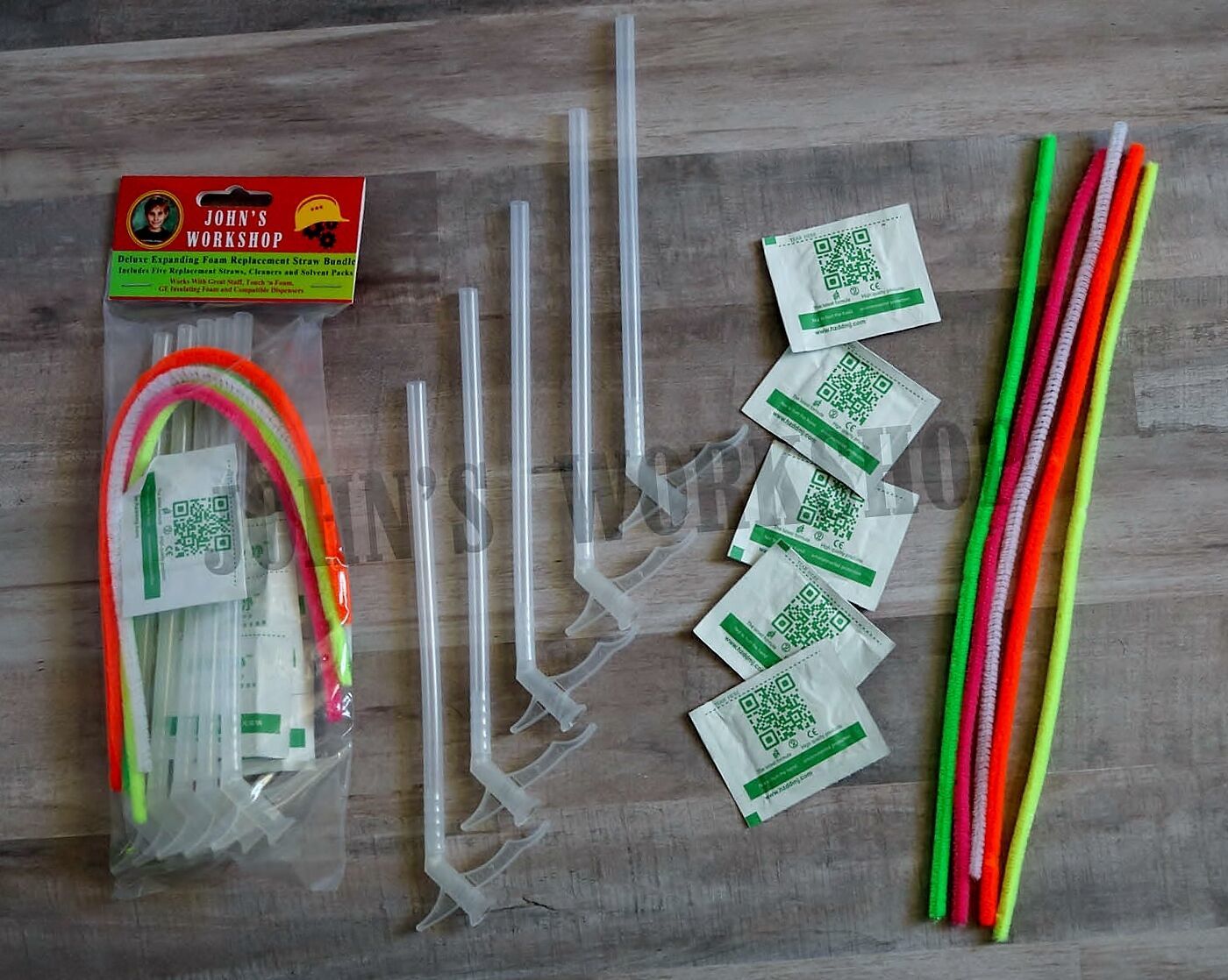 Deluxe Expanding Insulation Sealant Straw Bundle - Great Stuff Foam ...