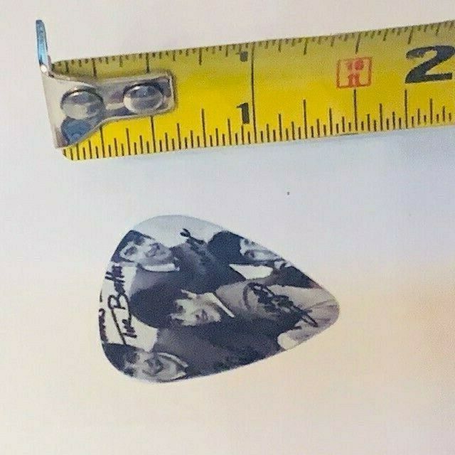 The Beatles guitar pick concert Paul Mccartney Lennon Ringo Starr Pete ...