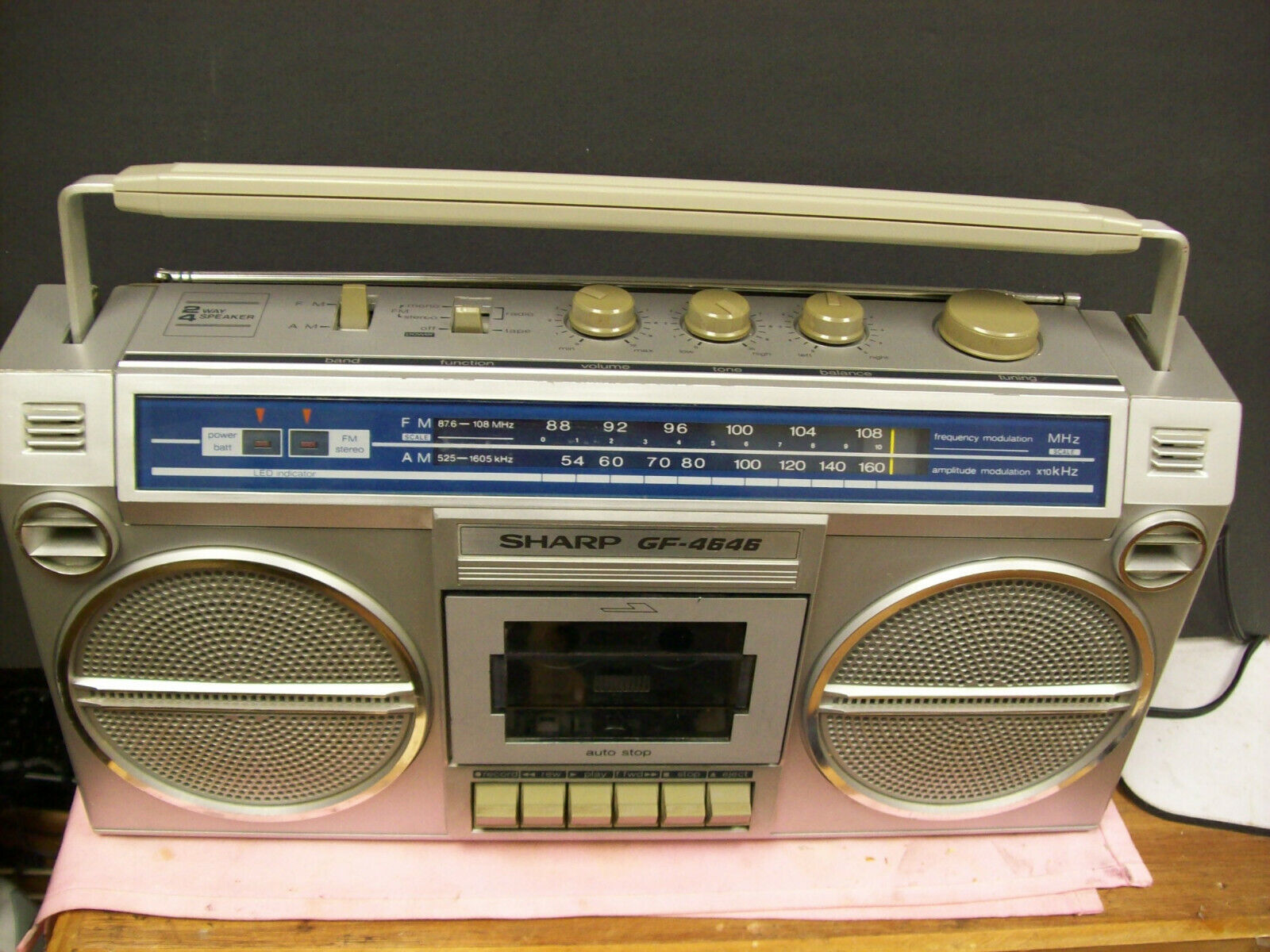 SHARP GF-4646 Vintage Boombox AM/FM Radio/Cassette SERVICED - Boomboxes