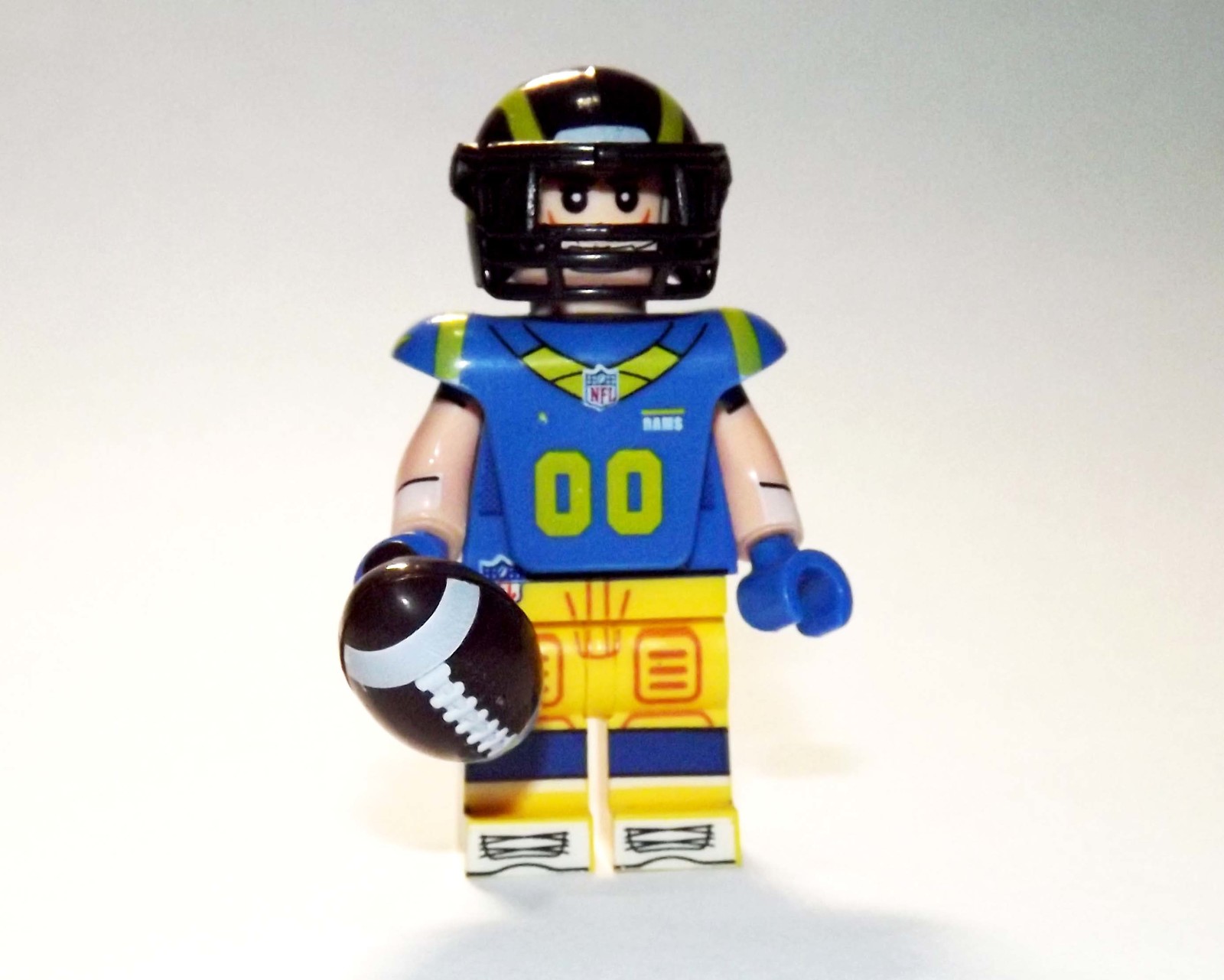 Los Angeles Rams Football Nfl Player Minifigure Gift - LEGO (R) Minifigures