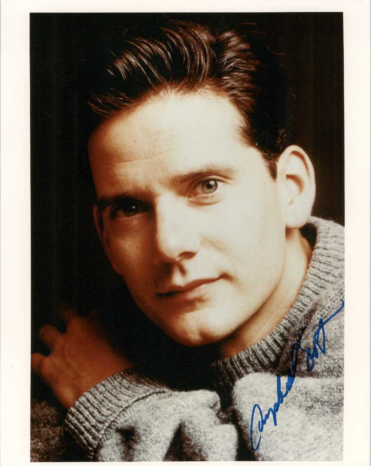 Campbell Scott Signed Autographed Glossy 8x10 Photo - Photographs