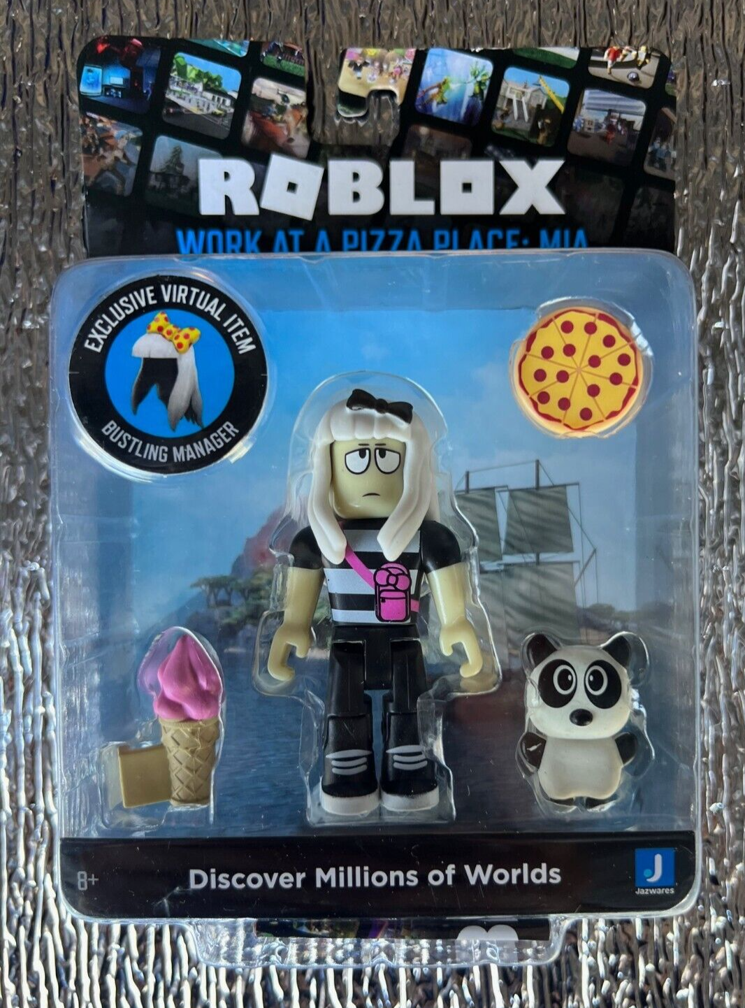 New Roblox Mia Works at a Pizza Place - Action Figures