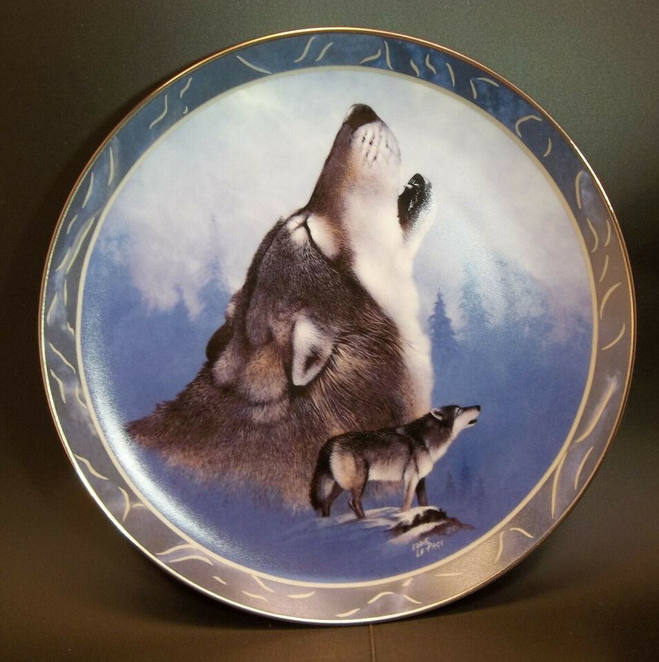 Spirit of The Wilderness Blue Porcelain Art Plate Wolves Grey Guardian ...