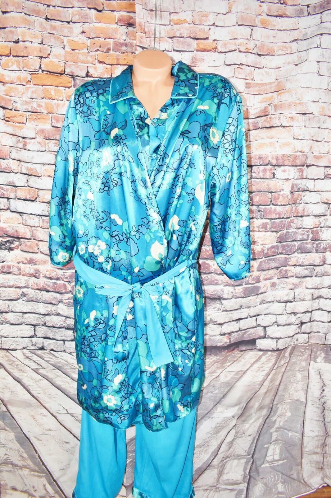 Cabernet Large 4 Pc Satin Pajama Robe Set Satin Nightgown Vintage ...