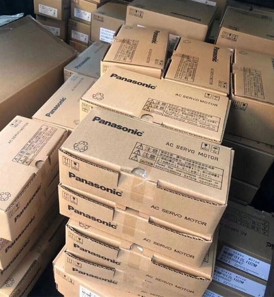 New PANASONIC MEDDT7364052 MINAS-A4 series Servo Driver - Servo Motors