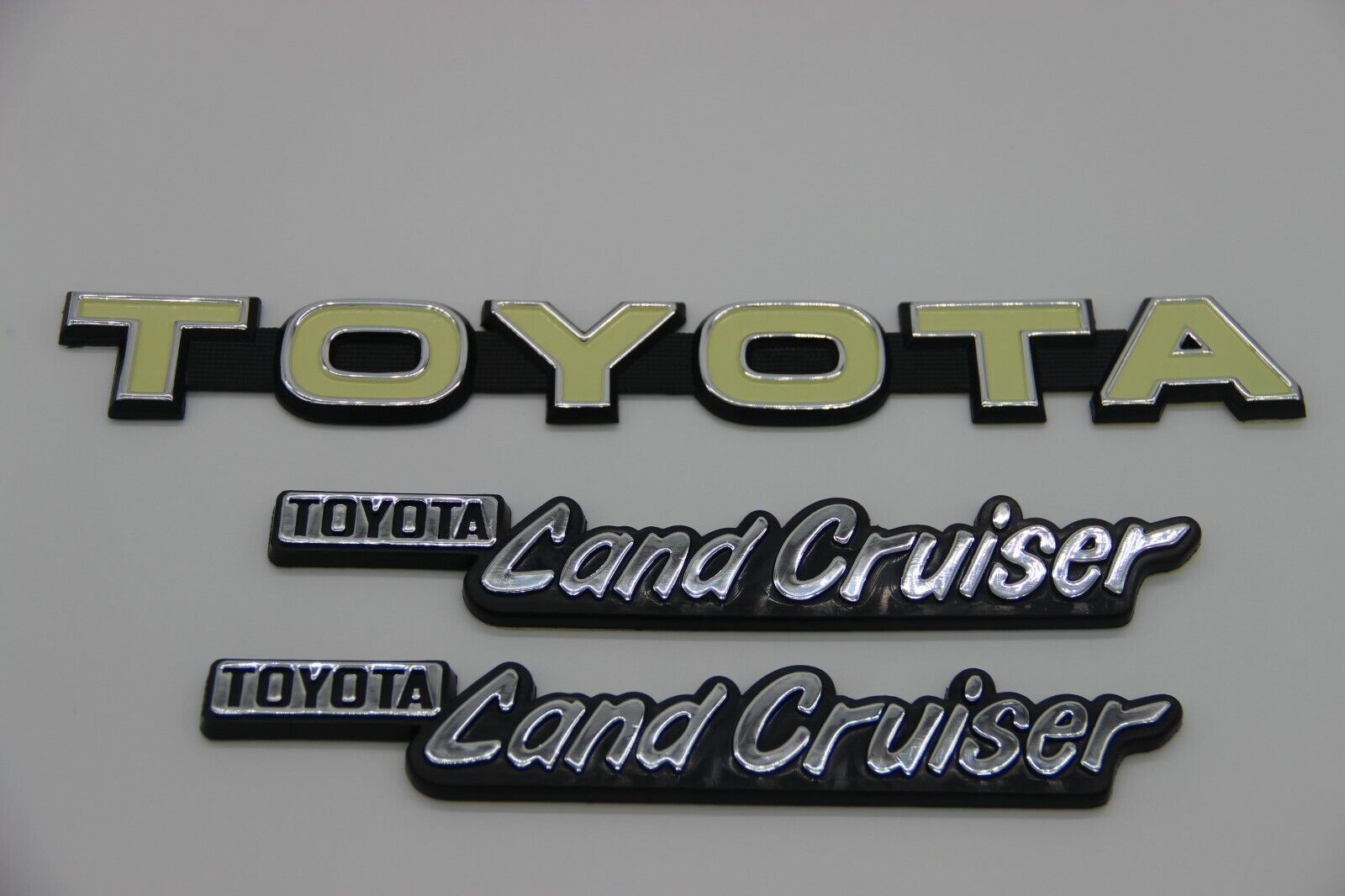 fits Toyota Land Cruiser FJ40 FJ43 Emblem Logo Badge Set (adhesive ...