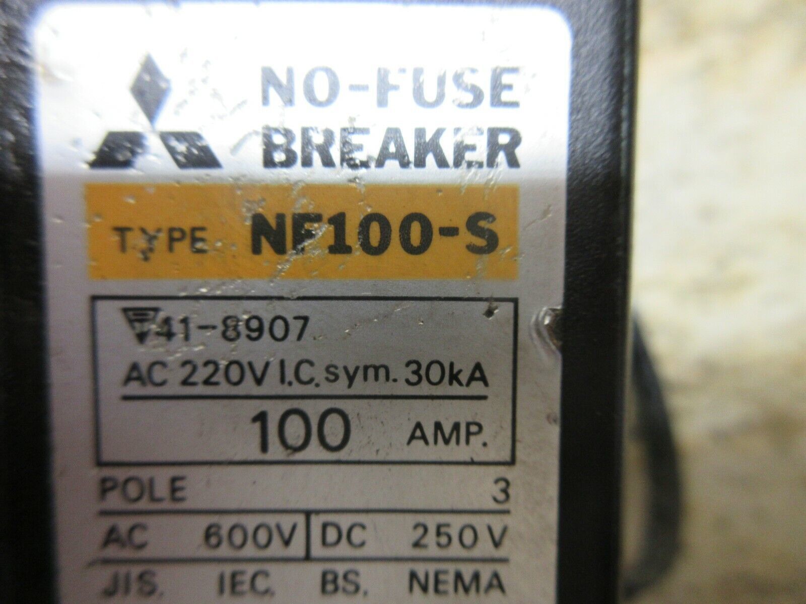 Mitsubishi No-Fuse Interruttore NF100-S 100 Ampere AC / 600V Mori Seiki ...