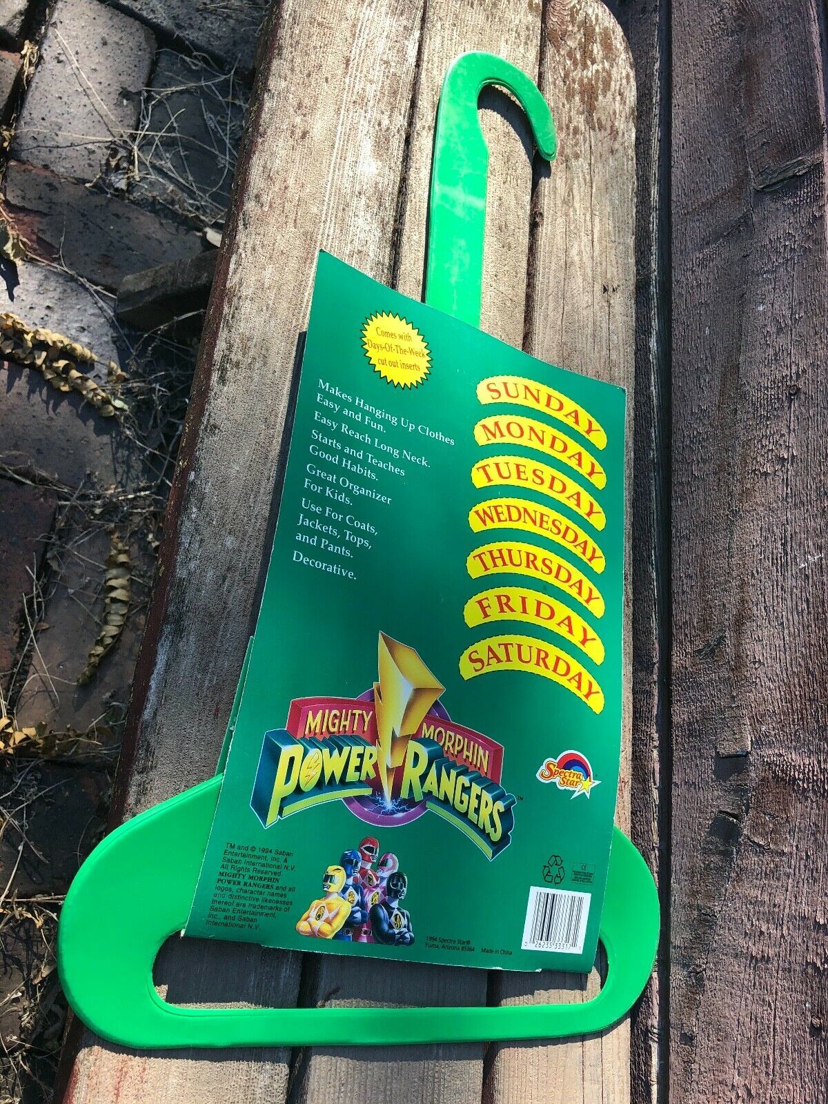 VTG 1994 Mighty Morphin Power Rangers HANGEROO Clothes Hanger MIP ...