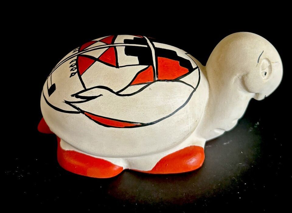 Native American ~Pueblo Pottery Turtle ~ Signed Lucy 85 - Pottery