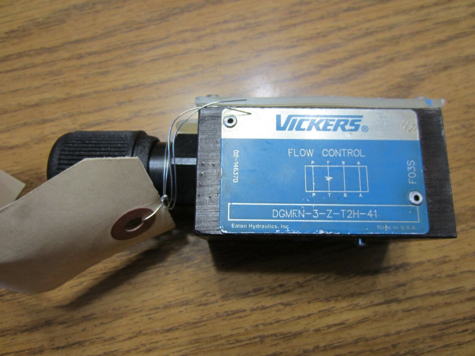 New Vickers DGMFN-3-Z-T2H-41 Flow Control and 12 similar items