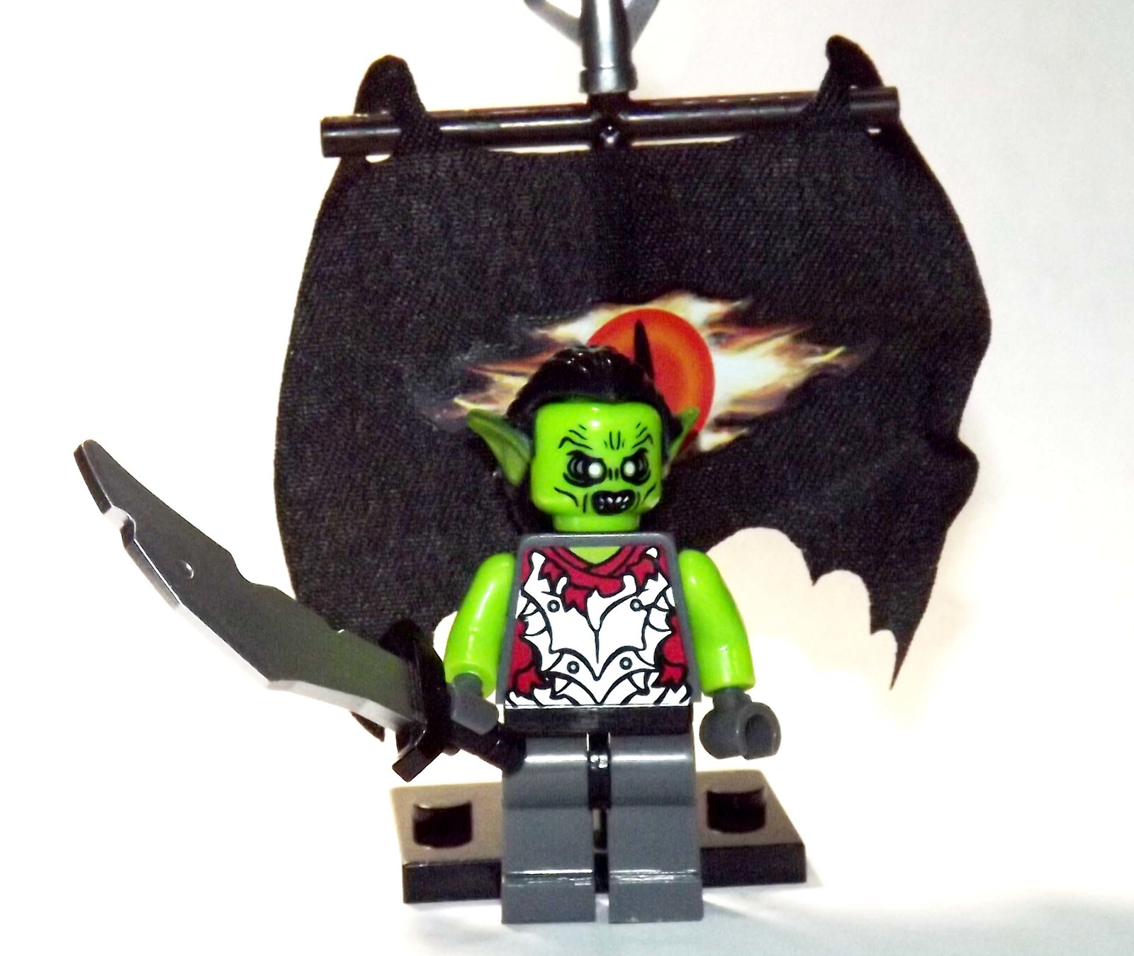 Moria Orc With Eye Of Sauron Banner Lotr Lord Of The Rings Hobbit ...