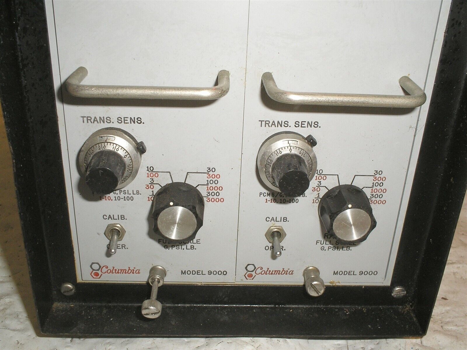 Columbia Research Model: 9002 w (2) Charge Amplifier Model: 9000 ...