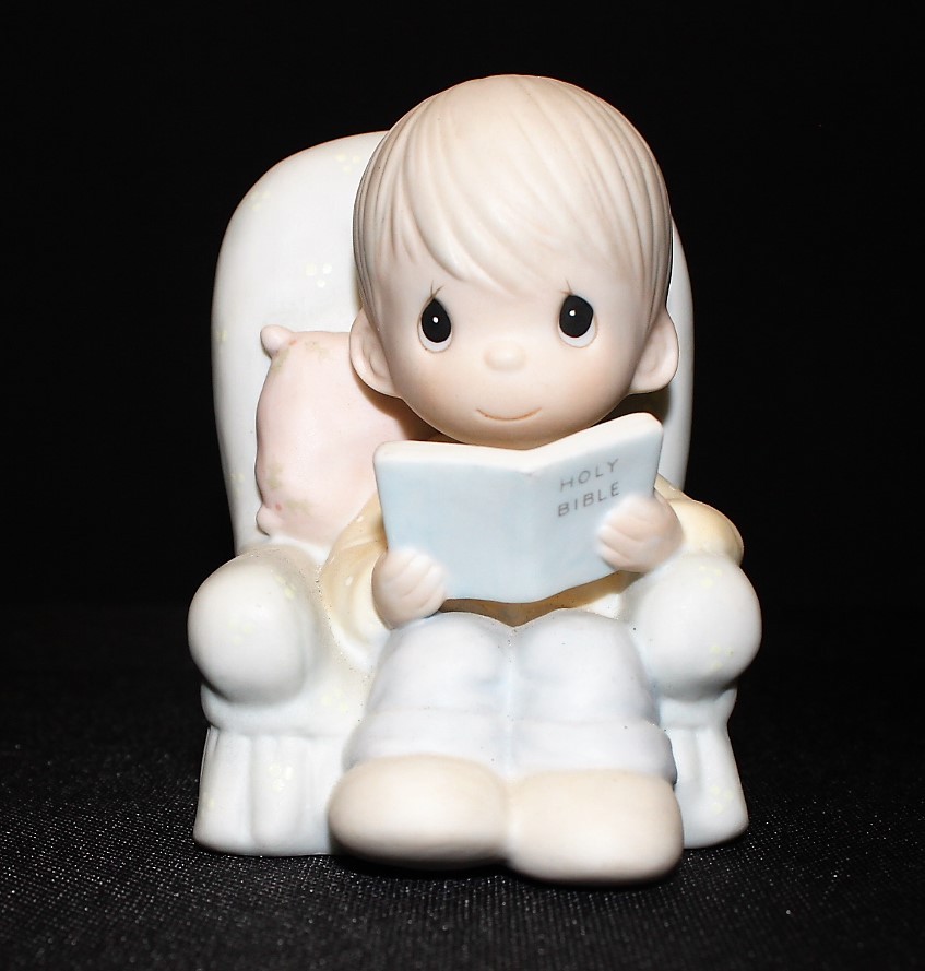 Precious Moments 1985 STORY OF GOD’S LOVE 4" Boy Reading Bible Figurine ...
