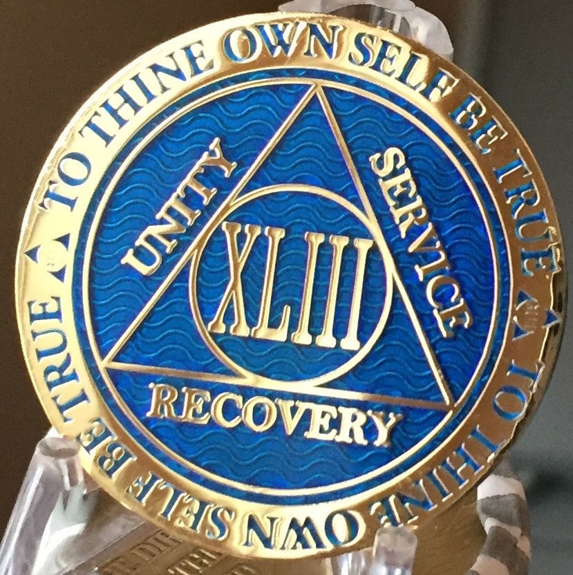 43 Year AA Medallion Blue Gold Plated Alcoholics Anonymous Sobriety ...