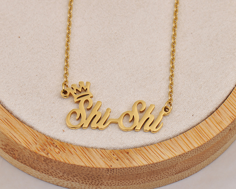 Linda Name Necklace Tag with Crown for Best and 44 similar items