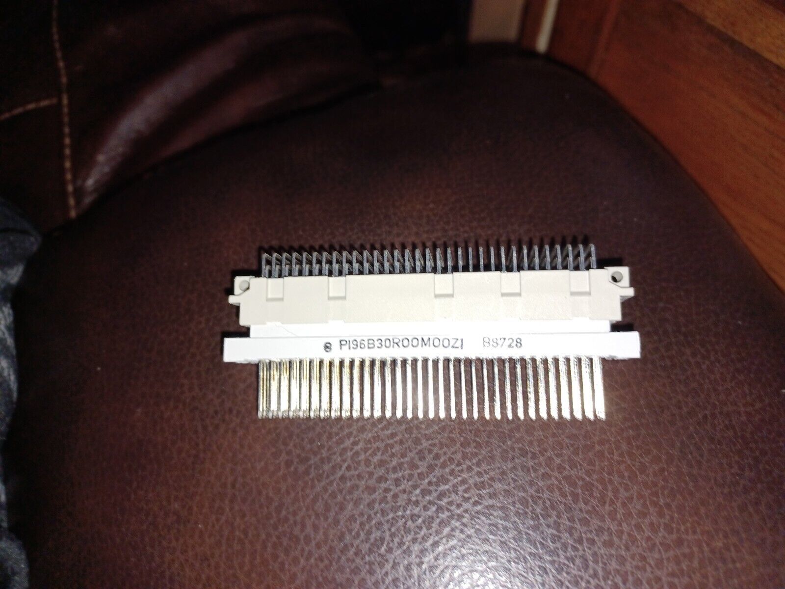 BURNDY 96 PIN CONNECTOR SET - 1 RT ANGLE MALE - 1 STRAIGHT FEMALE ...