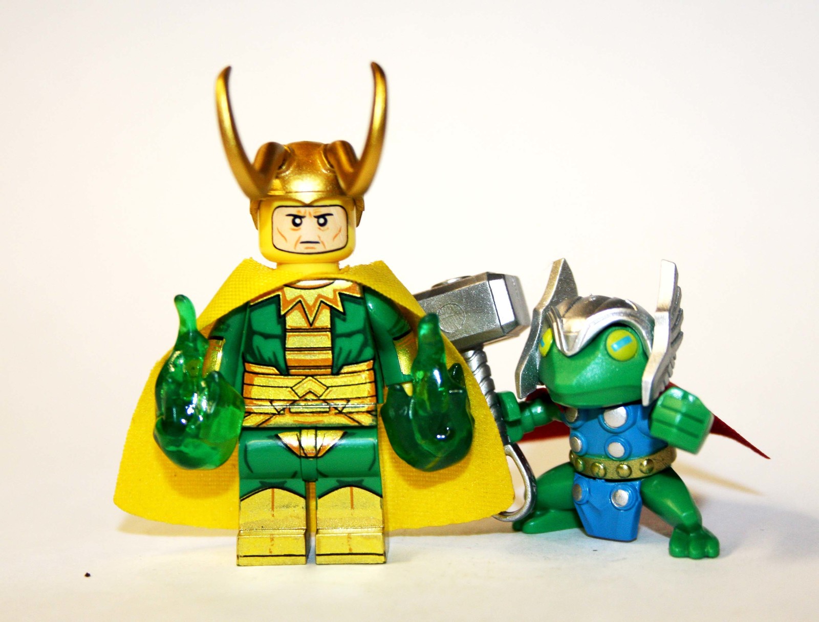 Classic Loki With Thor Frog Loki Tv Show Minifigure Packs - LEGO (R ...