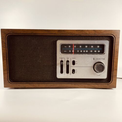 Vintage Zenith Table Top AM/FM Radio Model H422P Wood Grain Finish ...