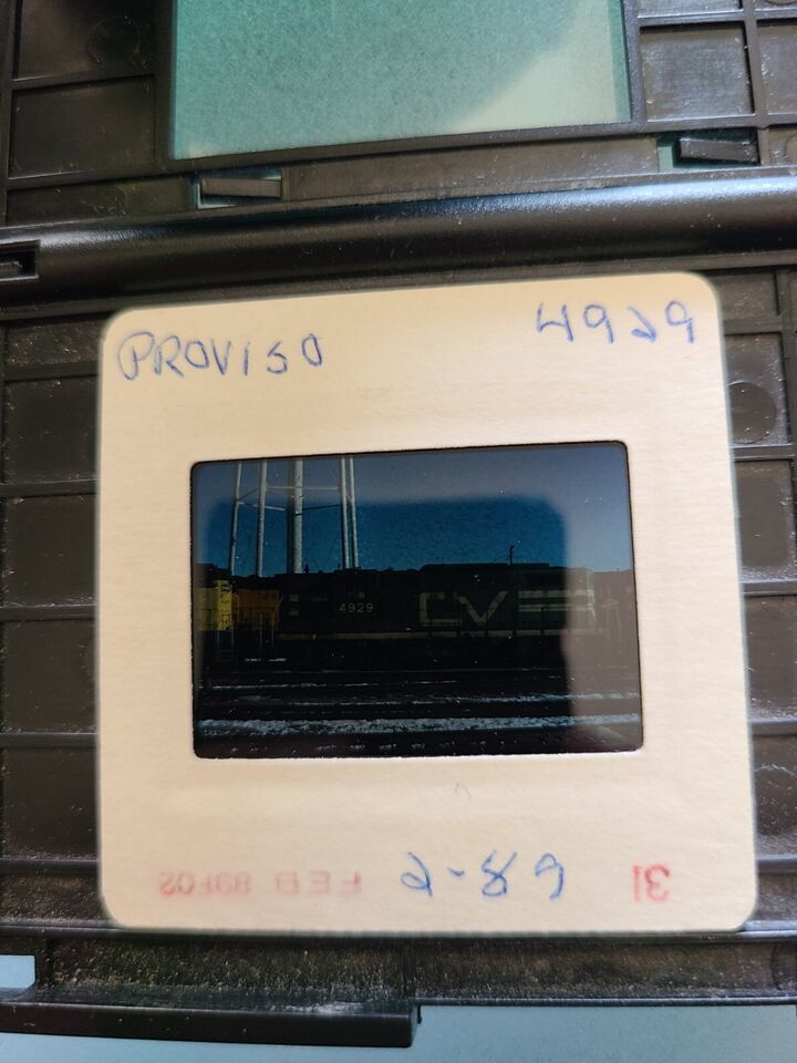 Original Slide Central Vermont CV 4929 EMD GP9 Proviso ILL 2-1989 - Railroadiana & Trains