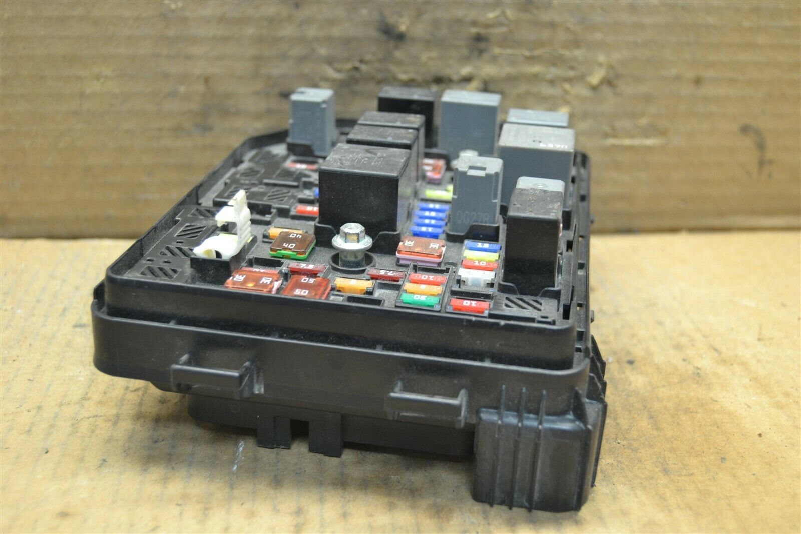16-17 Chevrolet Spark Fuse Box Junction Oem 42483390 Module 138-X7 ...