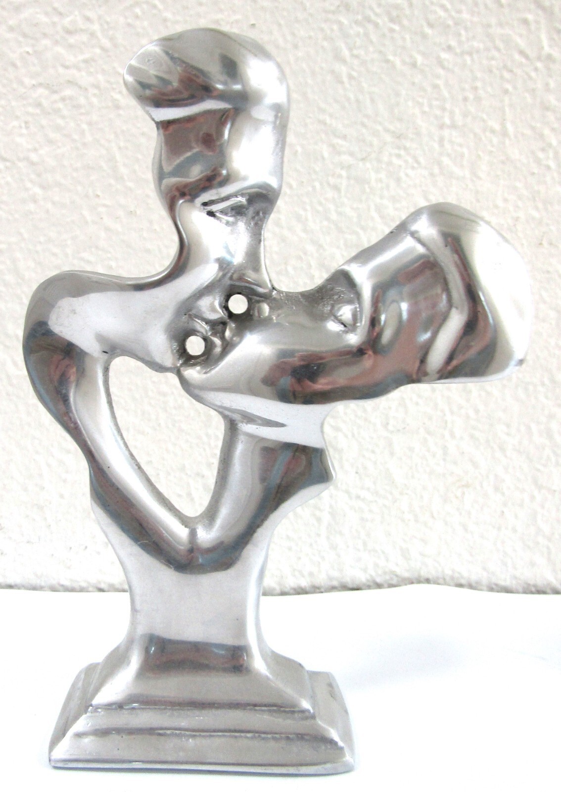Danari The Kiss Mexico Modern Design Cast Aluminum Sculpture - Art ...