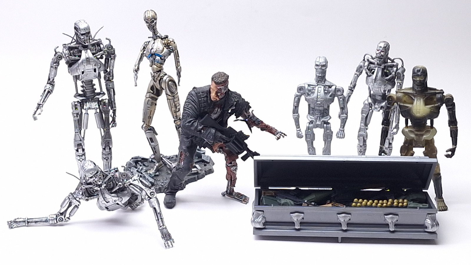 McFarlane Terminator Figure Lot Arnold Terminatrix T-800 Endoskeleton ...