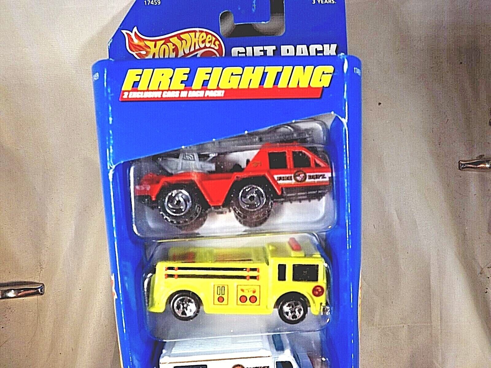 1997 Hot Wheels FIRE FIGHTING 5 Pack FlameStopper/Ambulance ...