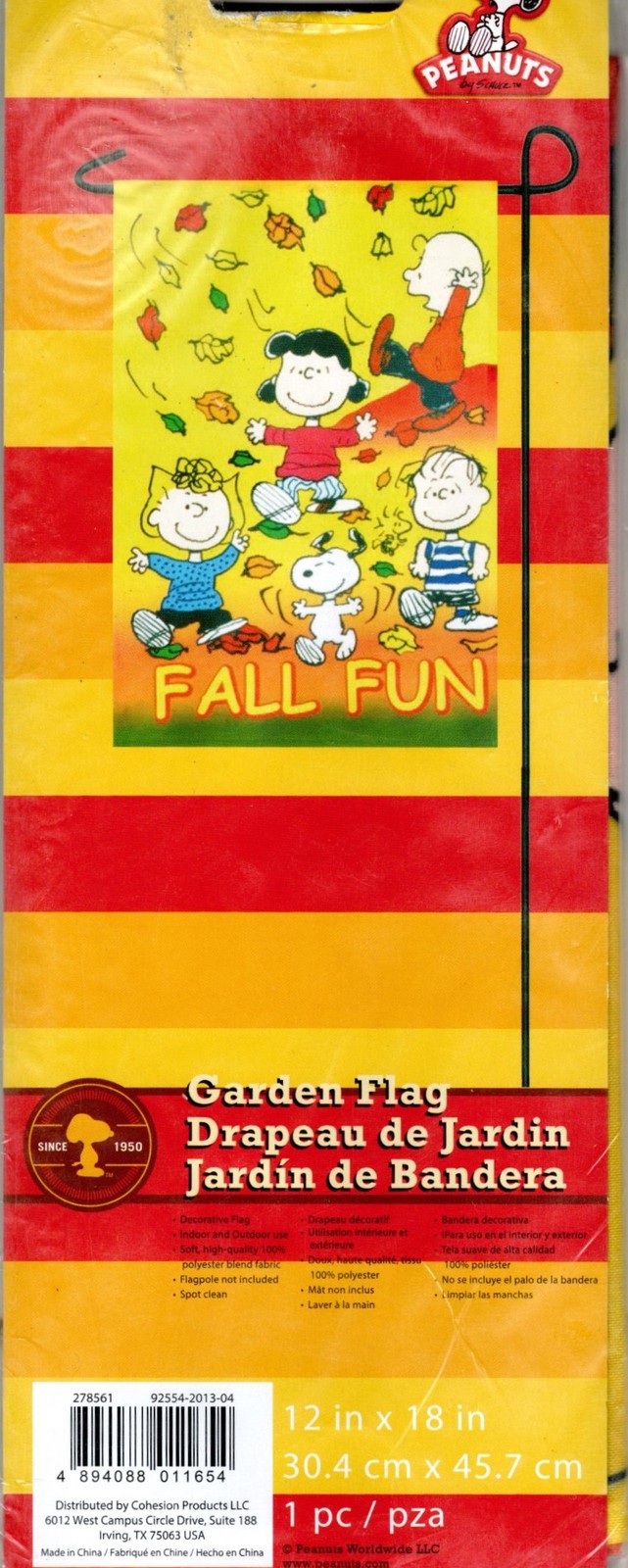 Peanuts Gang & Snoopy Dancing Around Falling Leaves FALL FUN Garden ...